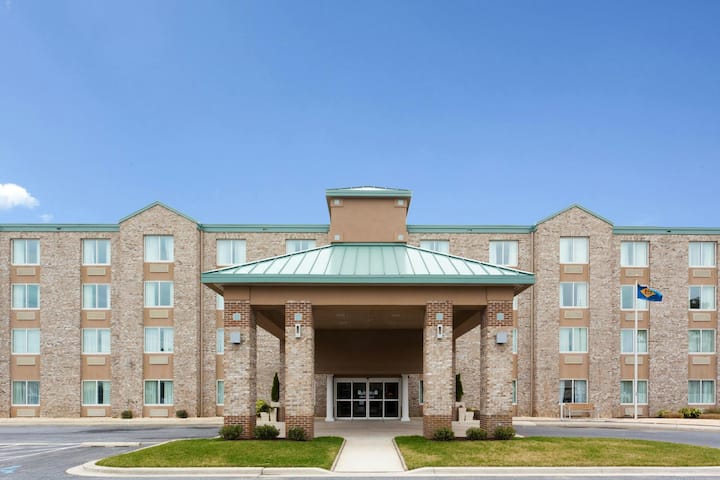 Hotel Bethany Beach - Bethany Beach, DE