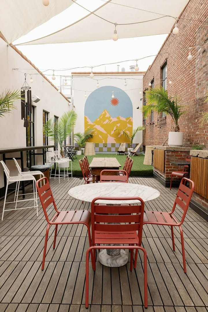 Hotel No Vacancy - Kansas City, MO