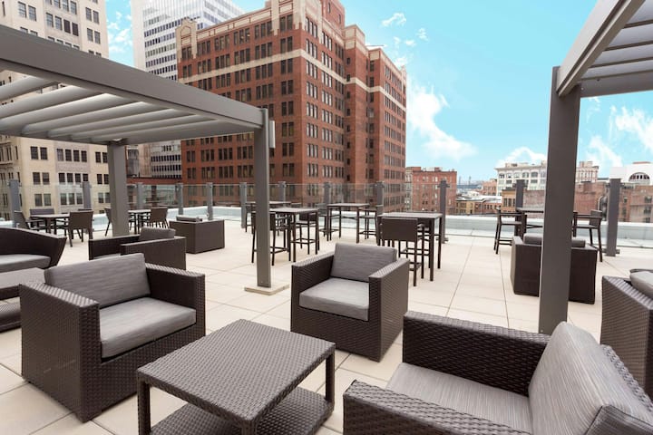 Drury Plaza Pittsburgh Downtown - Pittsburgh, PA