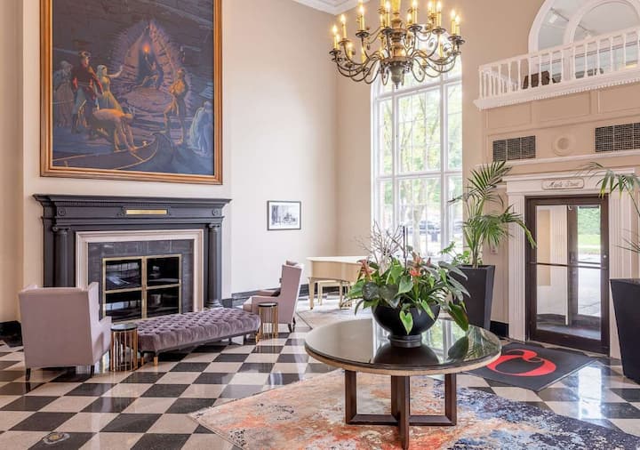 The Queensbury Hotel - State of New York