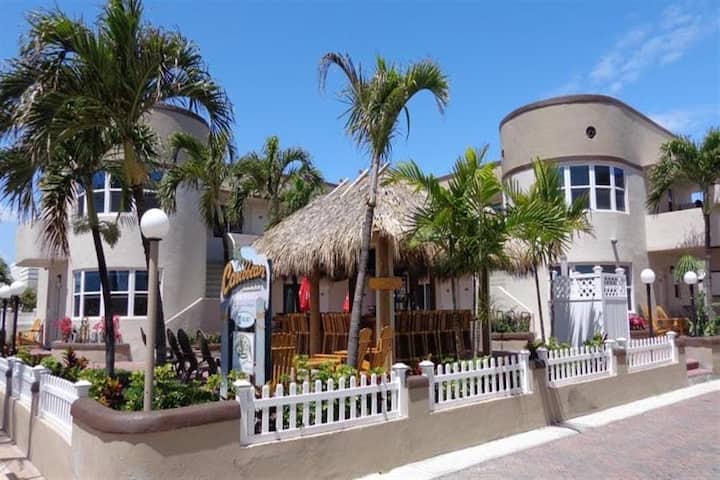 Caribbean Resort By The Ocean - Hollywood, FL