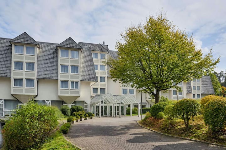 Sunday Hotel Wiesbaden Niedernhausen - Wiesbaden