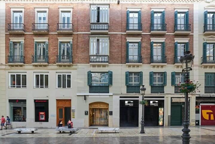 Vincci Larios Diez - Málaga