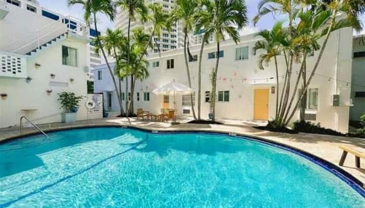 North Beach Hotel A North Beach Village Resort Hot - Fort Lauderdale, FL