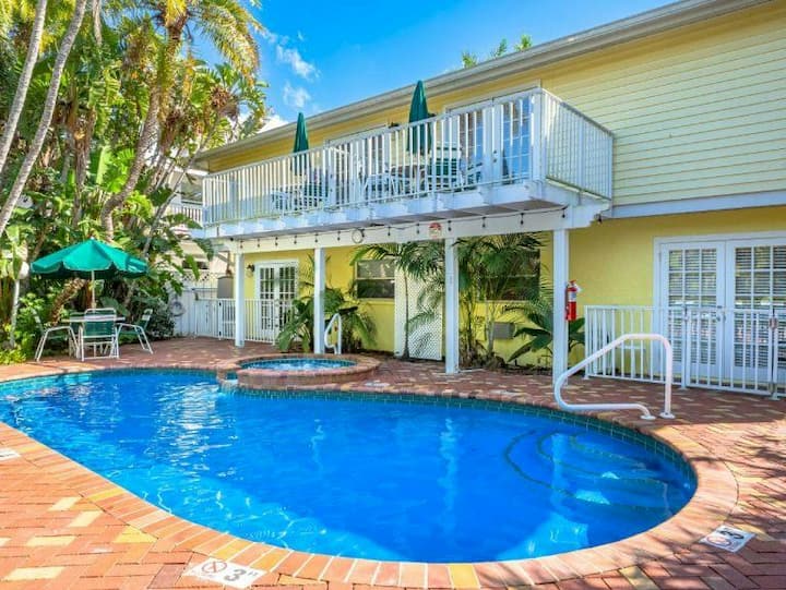 Siesta Palms By The Beach - Siesta Key, FL