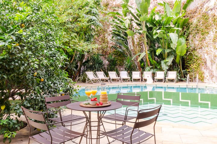 Appartement Avec Balcon, Piscine Partagée Et Jardin - 