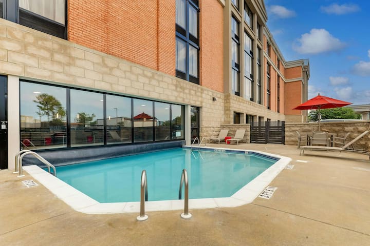 Drury Inn And Suites Birmingham Lakeshore Dr - Birmingham, AL