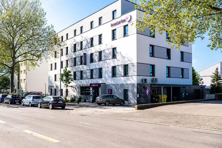 Premier Inn Heidelberg City Bahnstadt - Heidelberg