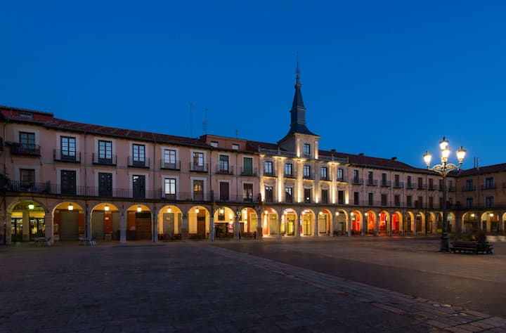 Nh Collection León Plaza Mayor - León, Spain