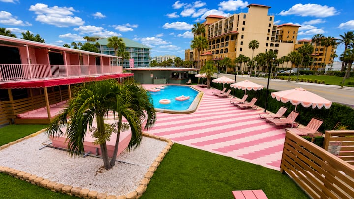 Abode Beach House - Clearwater Beach, FL
