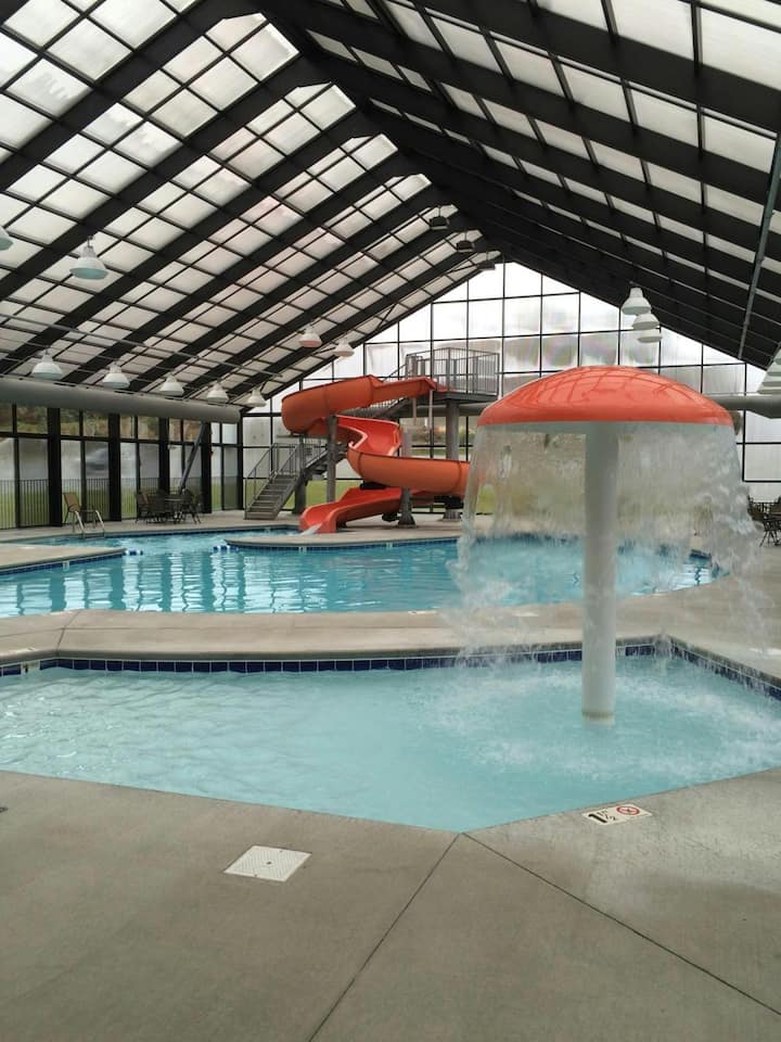 Grand Smokies Resort Lodge Pigeon Forge - Pigeon Forge, TN