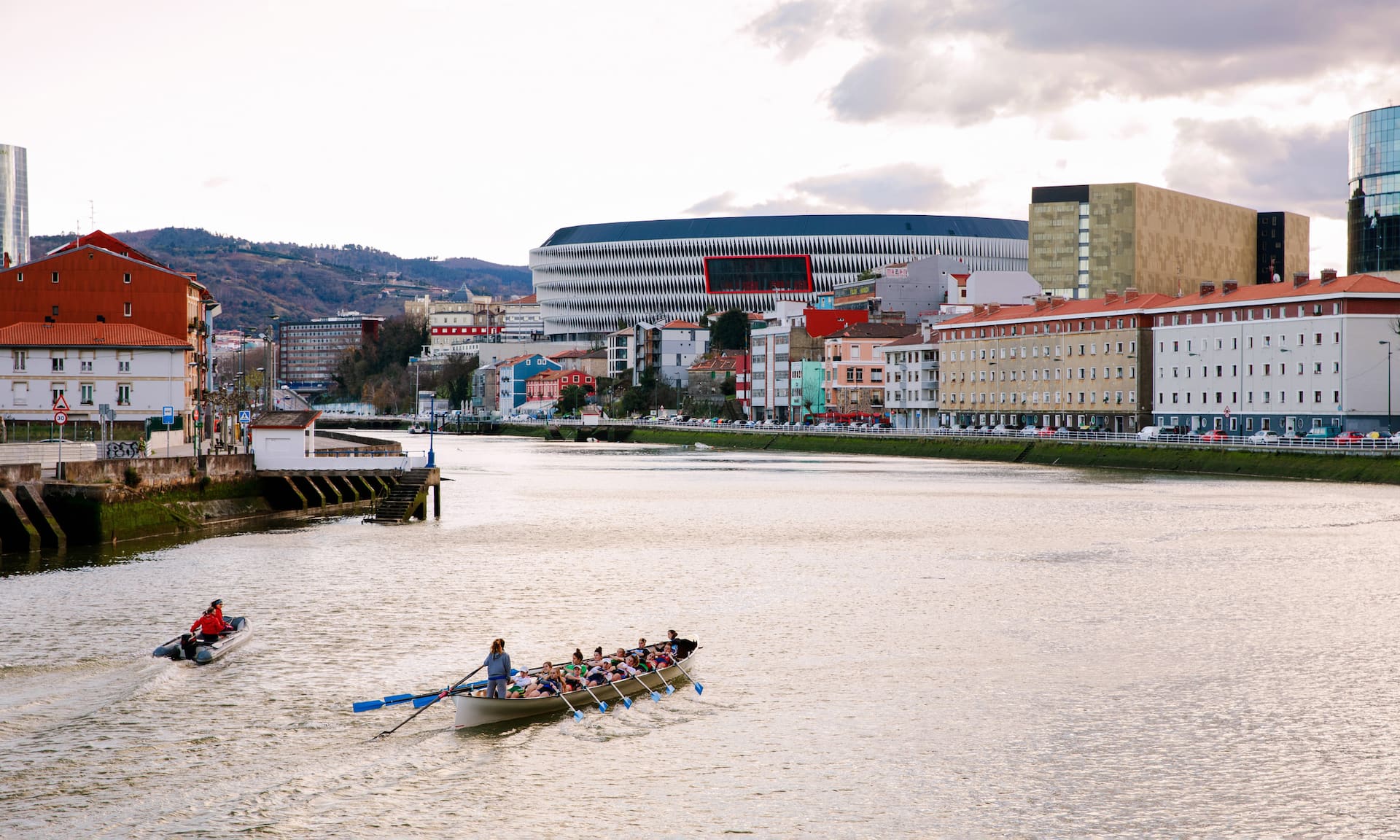San Mamés Stadium, Bilbao : logements dans le coin | Airbnb - Basurto ...