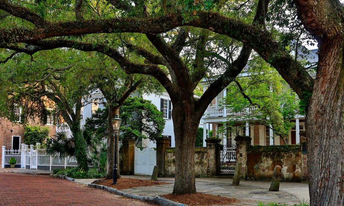 Places To stay near McLeod Plantation Historic Site in Charleston (5 ...