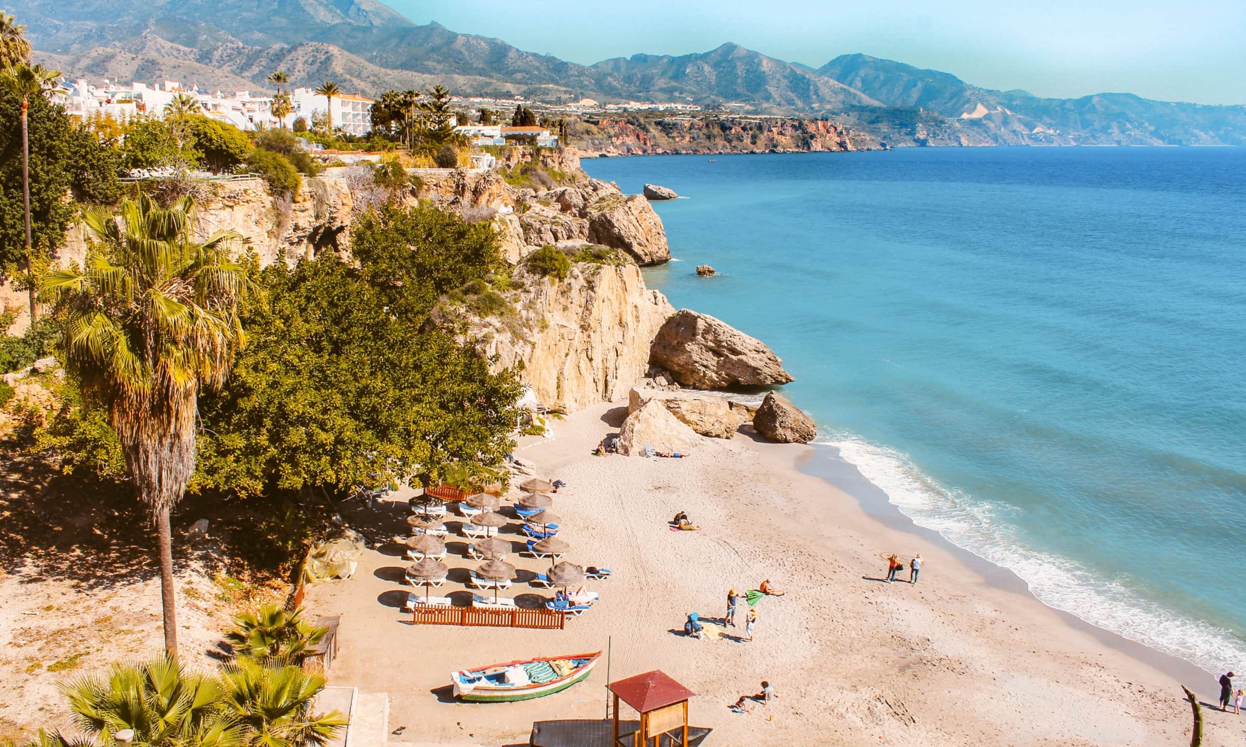 Alojamientos vacacionales frente a la playa en Playa de Maro | Airbnb