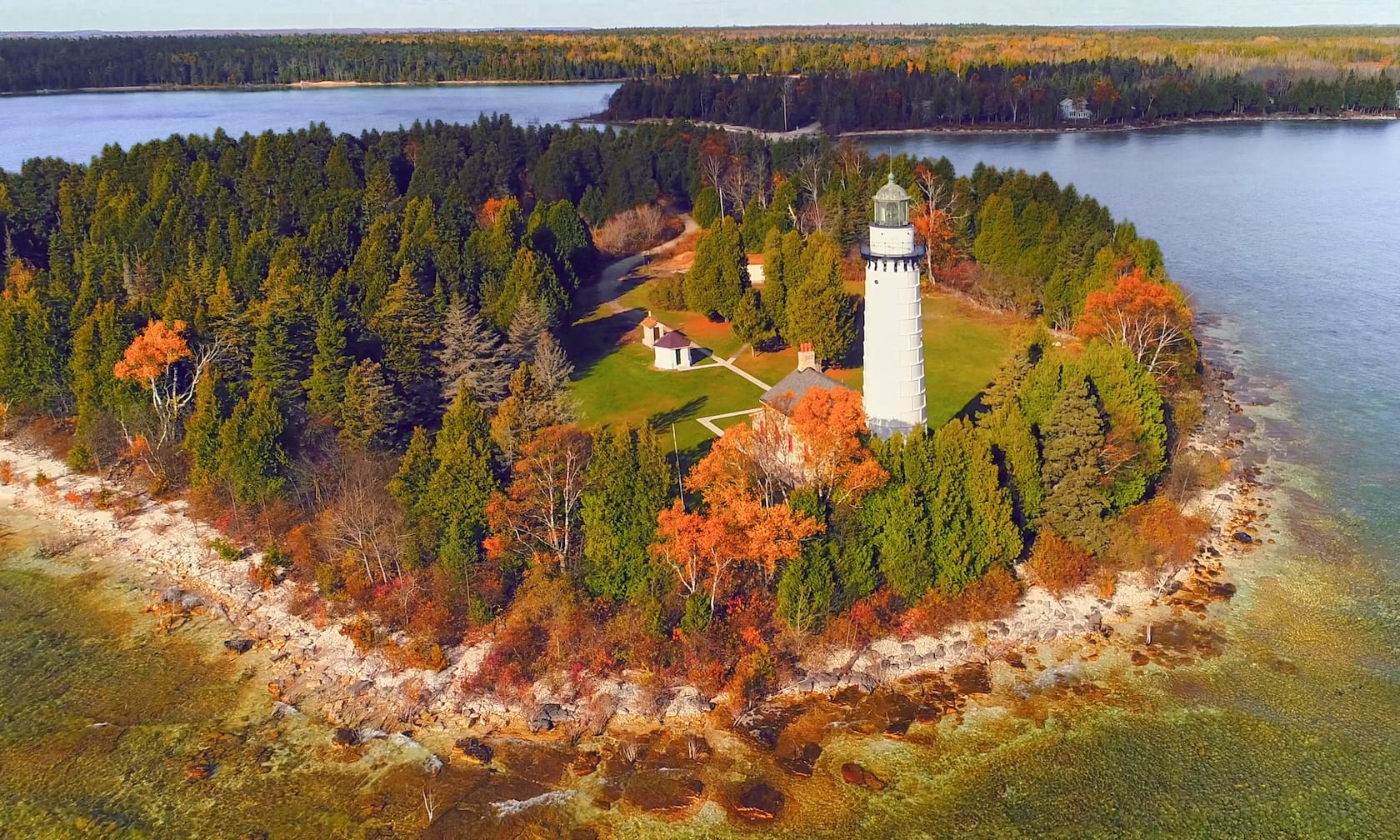 Lugares para quedarse cerca de Cave Point County Park en Sturgeon Bay ...