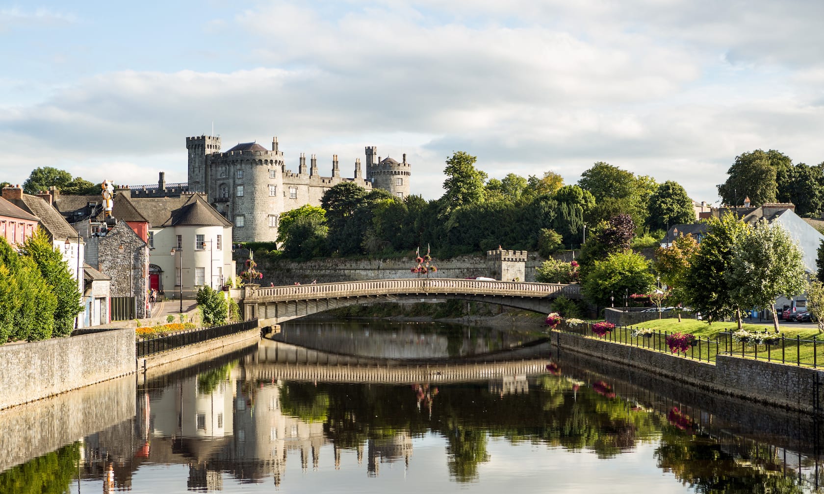 Graine, IrlandaAlquileres mensuales amueblados y estadías prolongadas ...