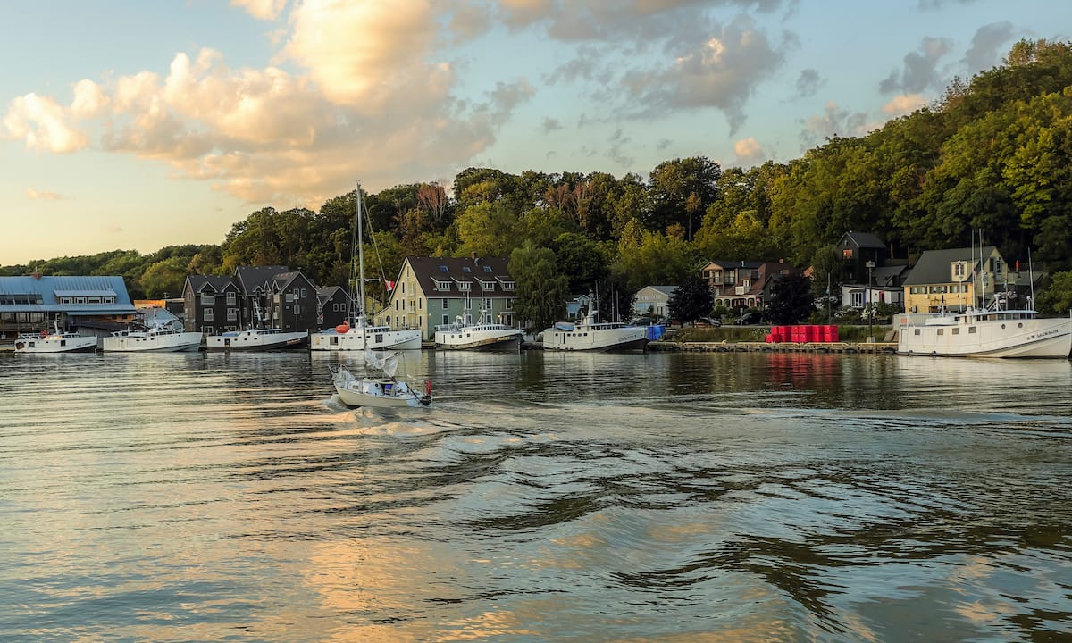 Places To stay near Victoria Park in London - London, Canada | Airbnb