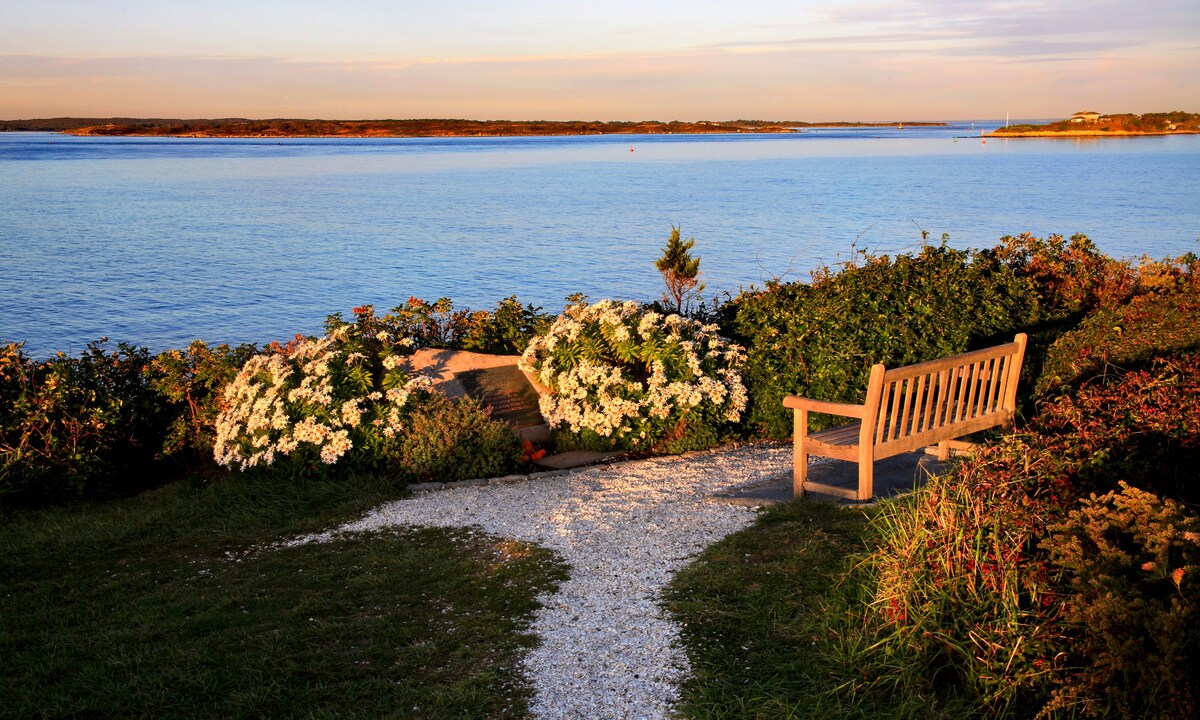 Naushon island Vacation Rentals & Homes (5 out of 5) - Gosnold, MA | Airbnb