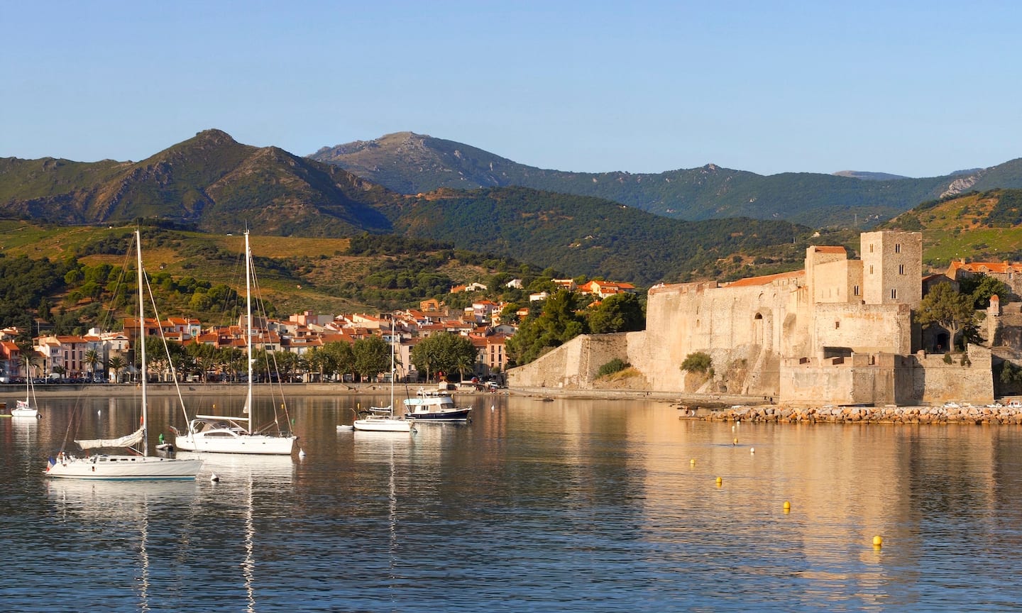Places to stay near Les Bains De Saint Thomas in Fontpédrouse ...