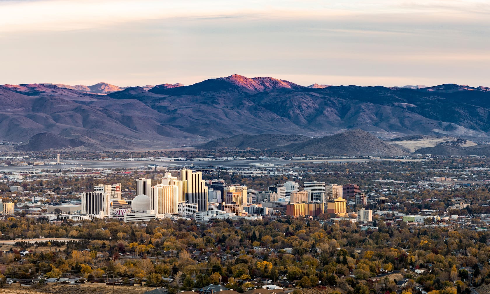 Downtown Reno Vacation Rentals & Homes (5 out of 5) - Reno, NV | Airbnb