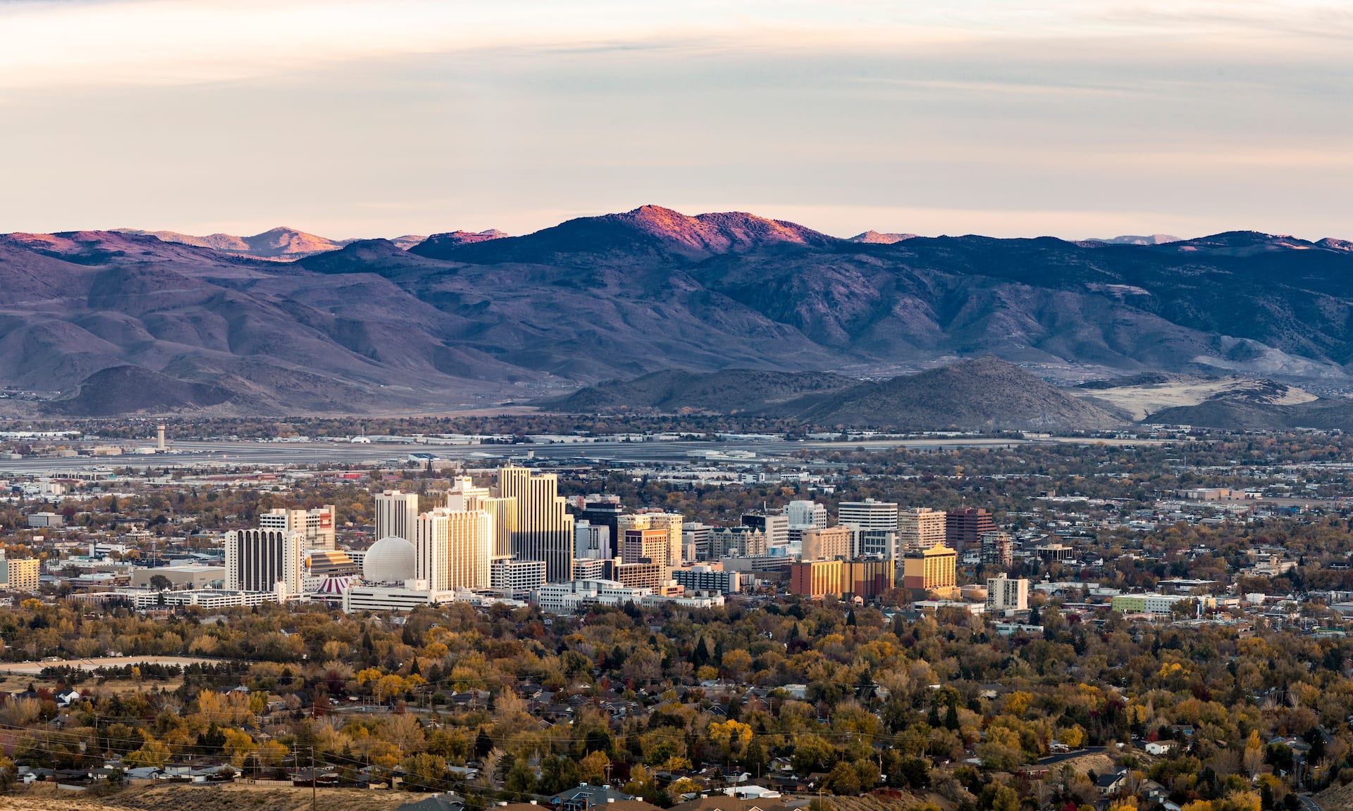 Downtown Reno Vacation Rentals & Homes (5 out of 5) - Reno, NV | Airbnb
