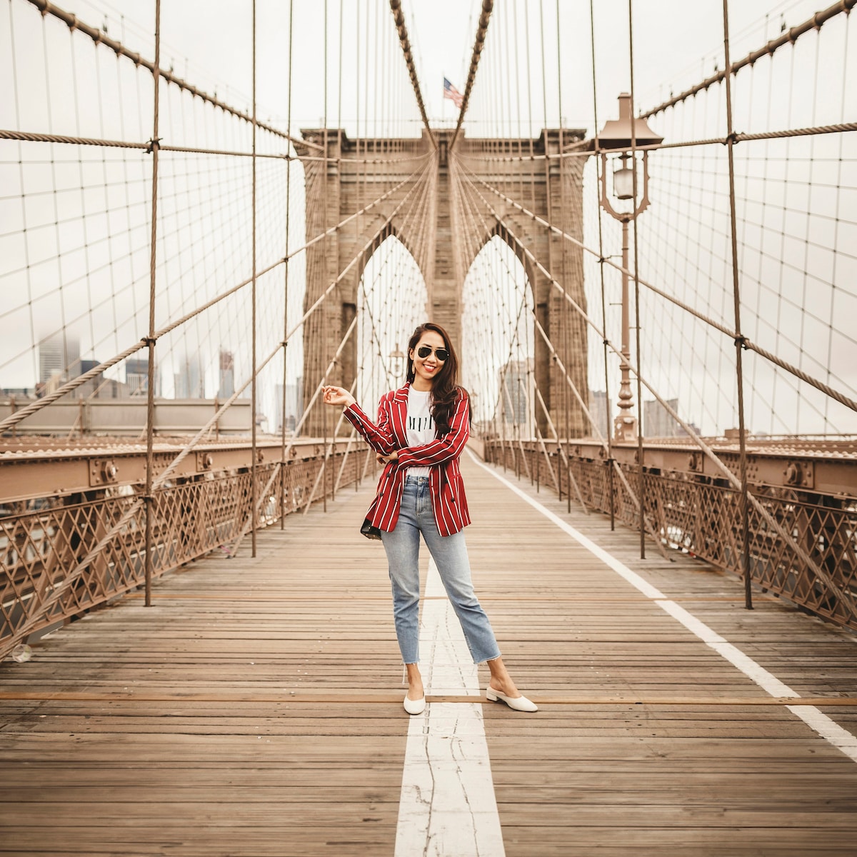 Brooklyn Bridge Photo Shoot by Veronika · ★5.0