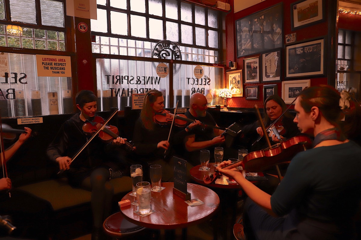 Real Dublin Traditional Music Pub Tour · ★4.98