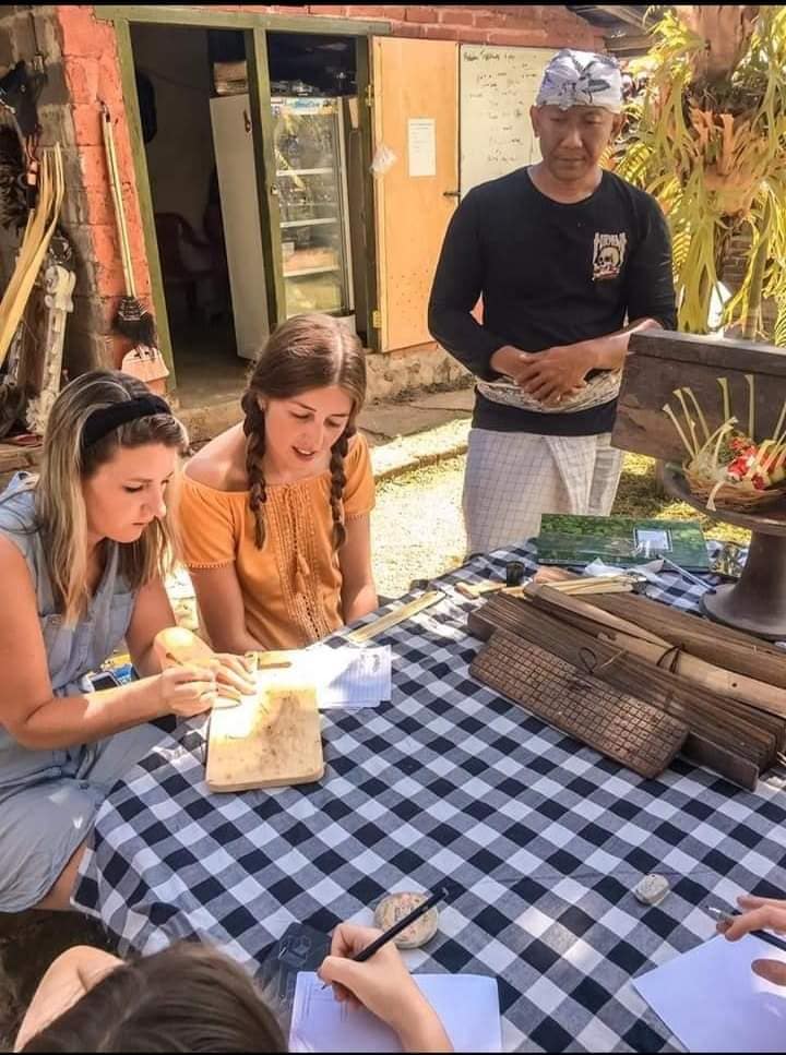 Write and create Balinese Sanskrit on Lontar leaf