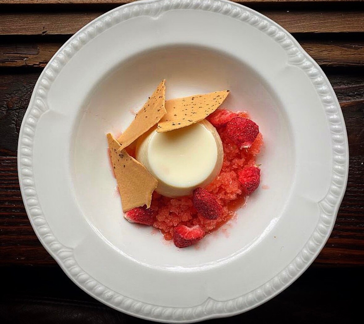 Repas copieux à base de viande rouge par Sebastián
