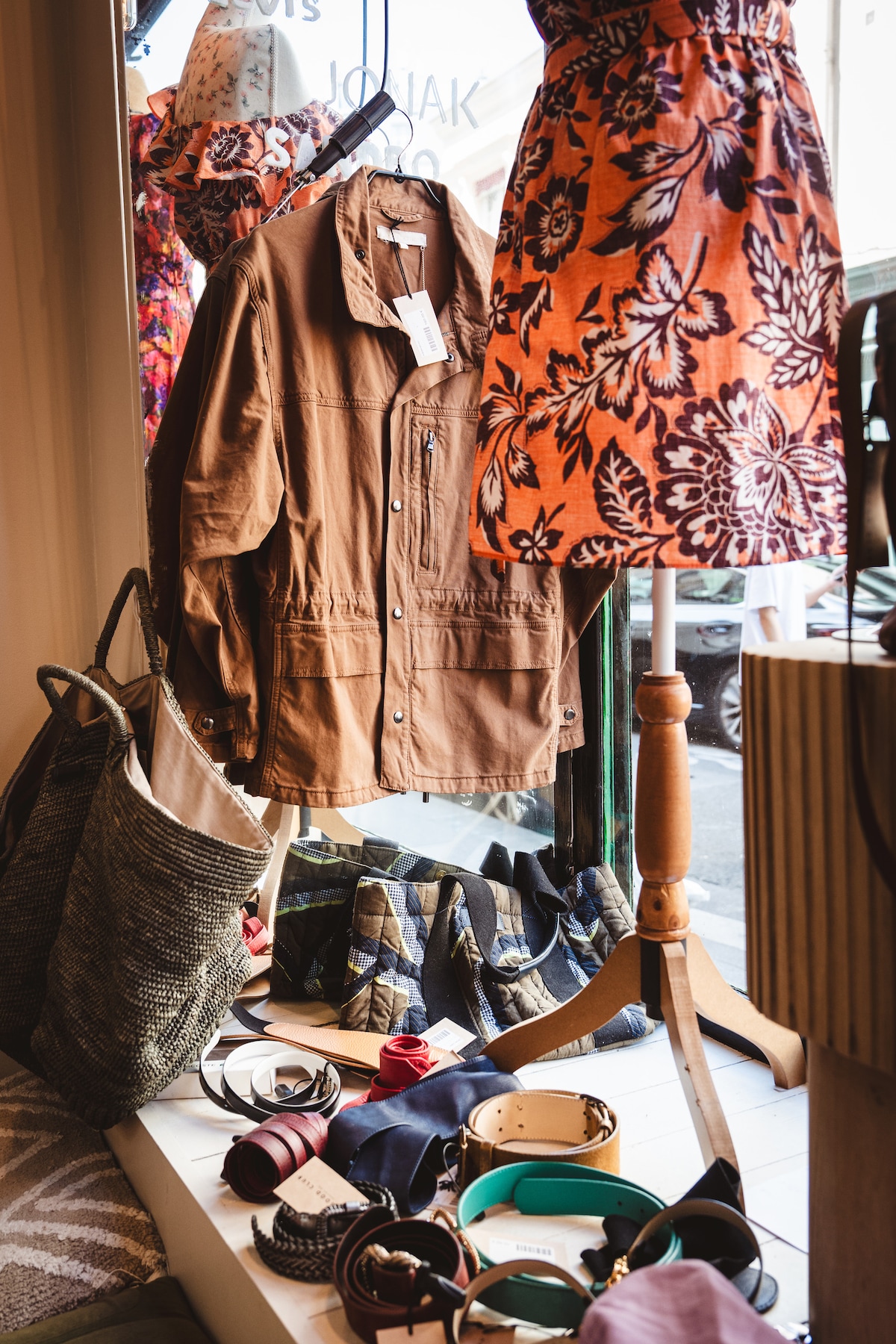Discover Paris: Thrifting & Second-Hand Tour