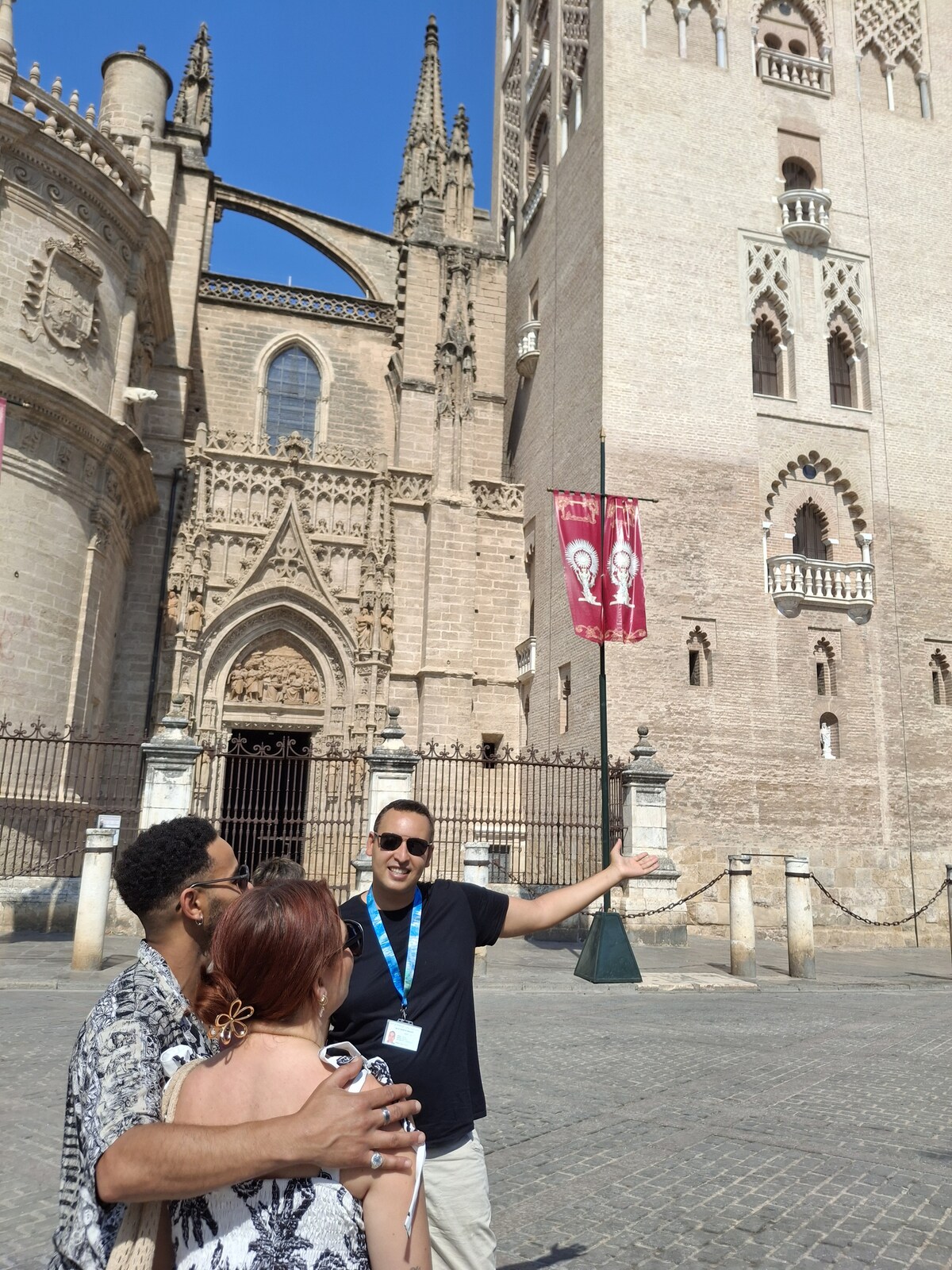Seville Walking Tour to Iconic Sites & Hidden Gems
