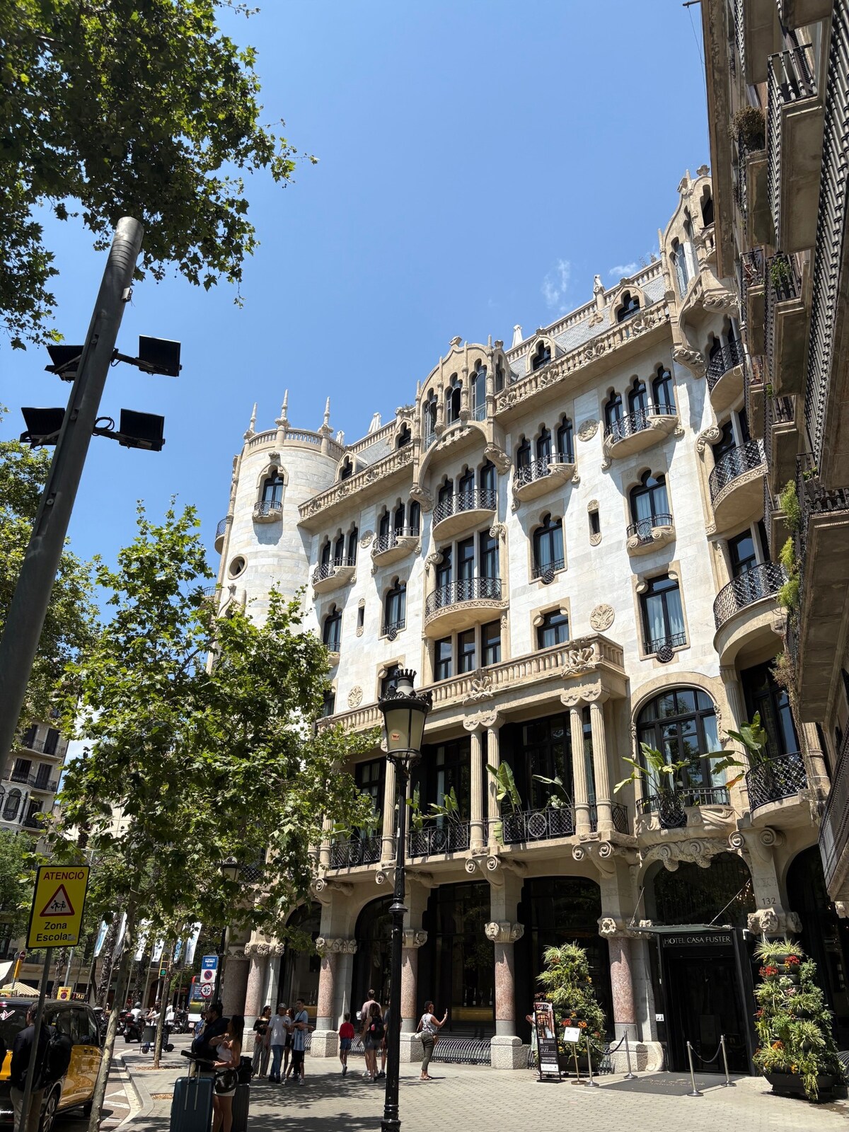 Modernist Music and Architecture