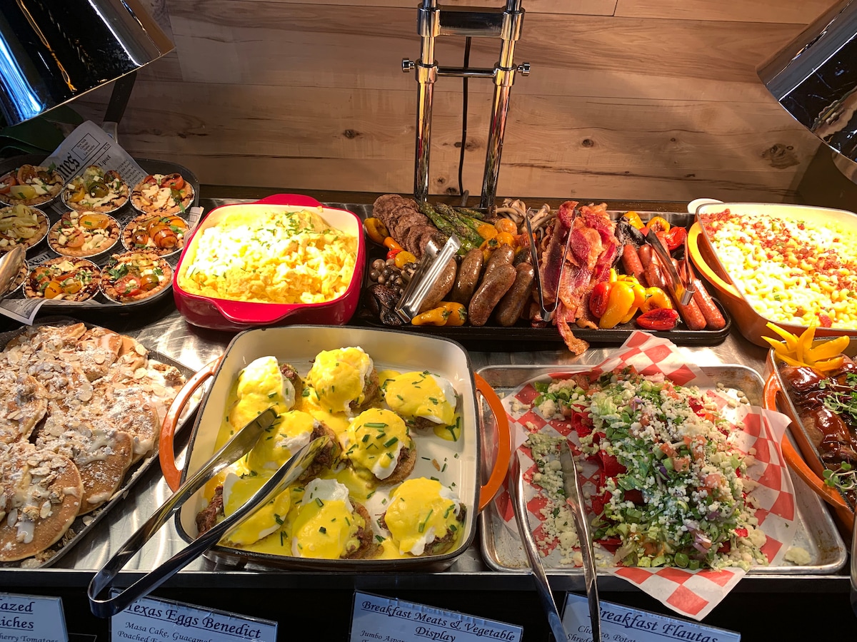 Chef Dillon’s Savory Feasts & Sweet Moments