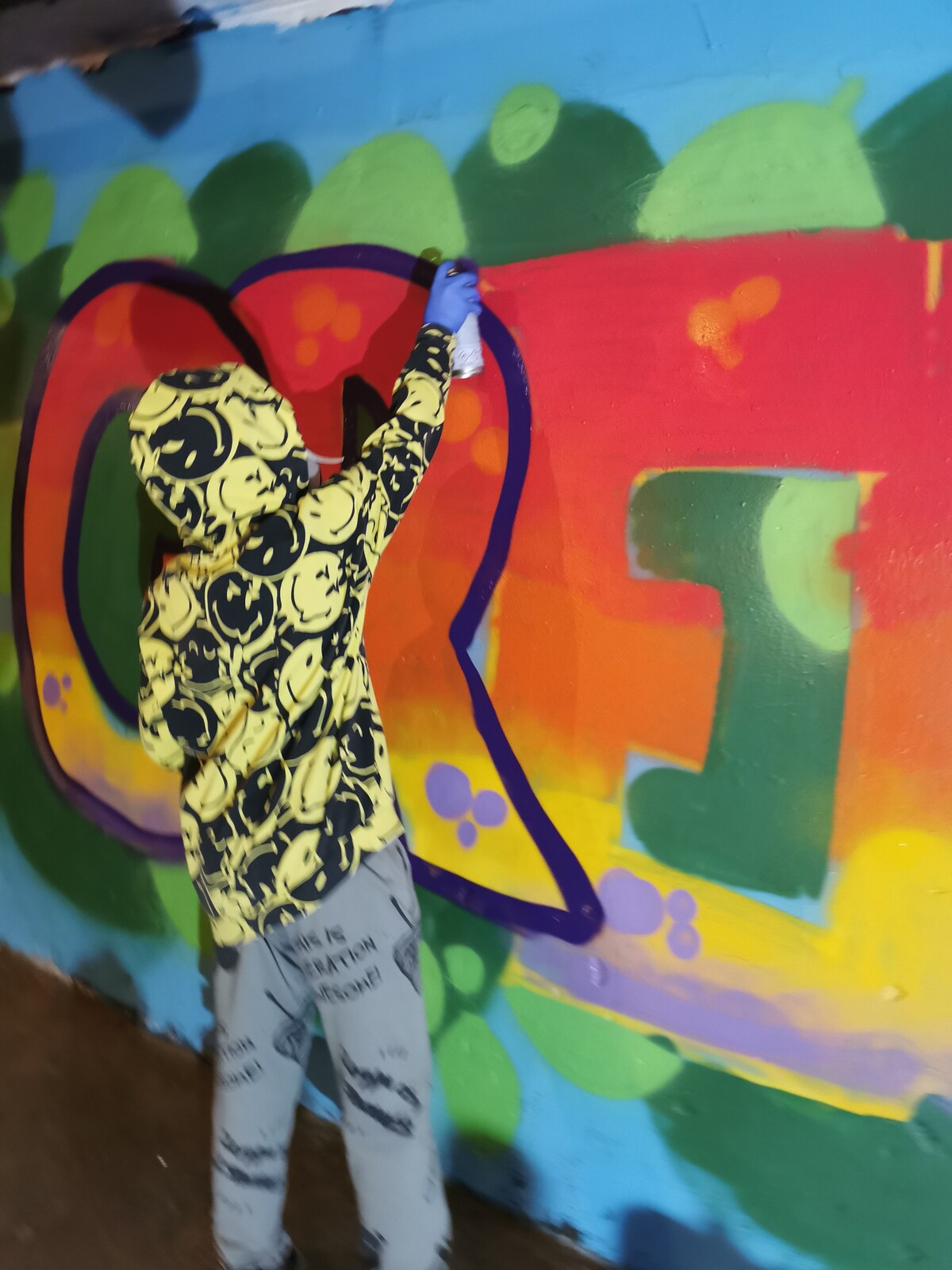 Draw your first graffiti mural