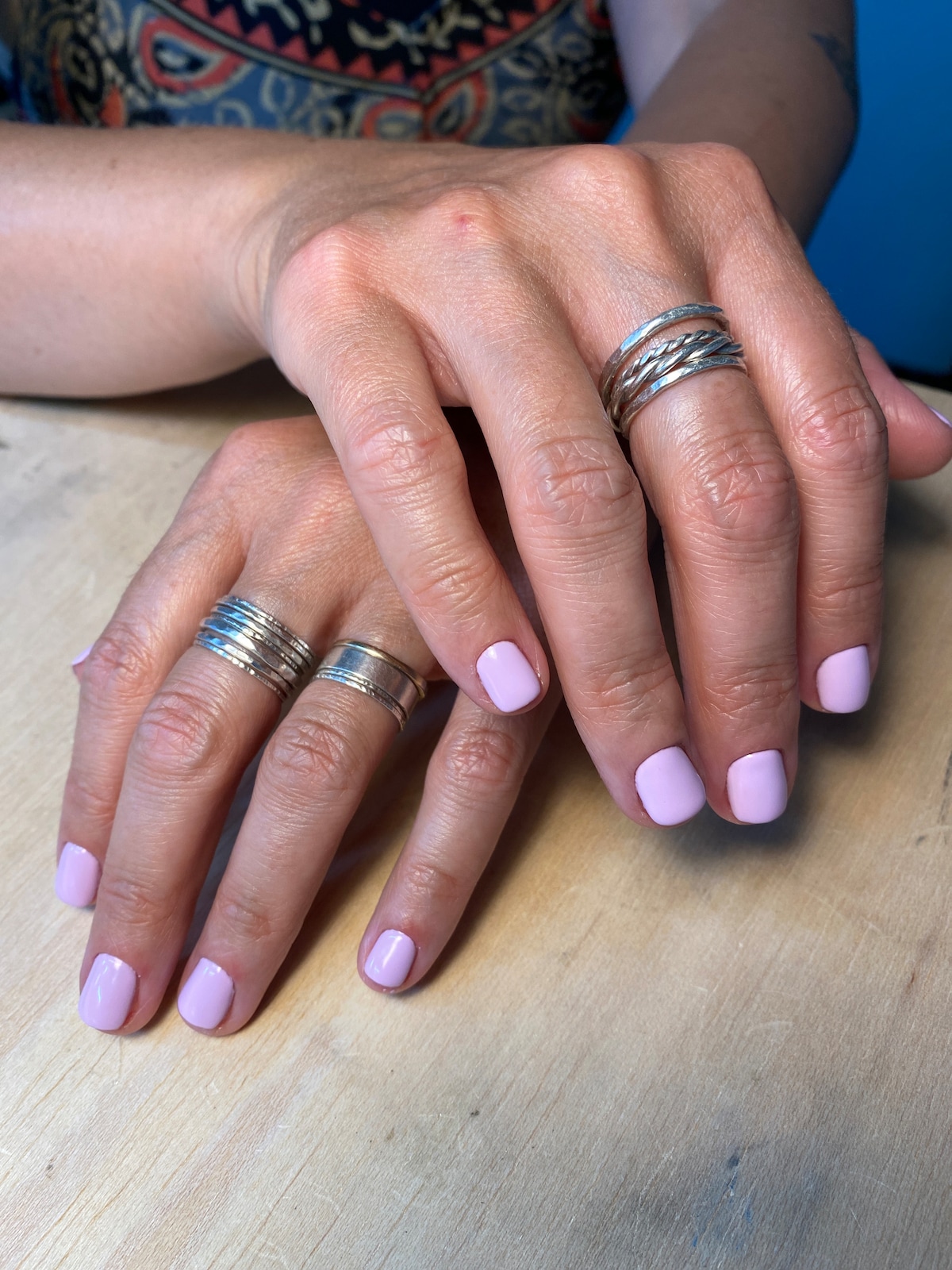 Fresh nails and makeup by Rima