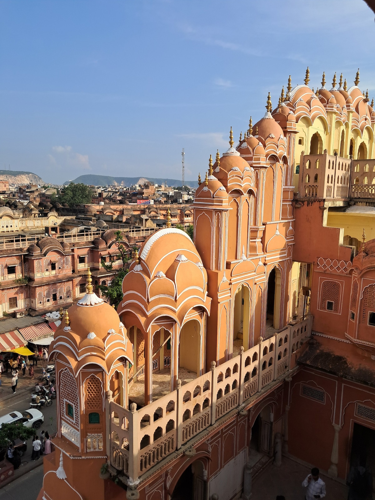 Unveil Jaipur's Food, Havelis and Pink City