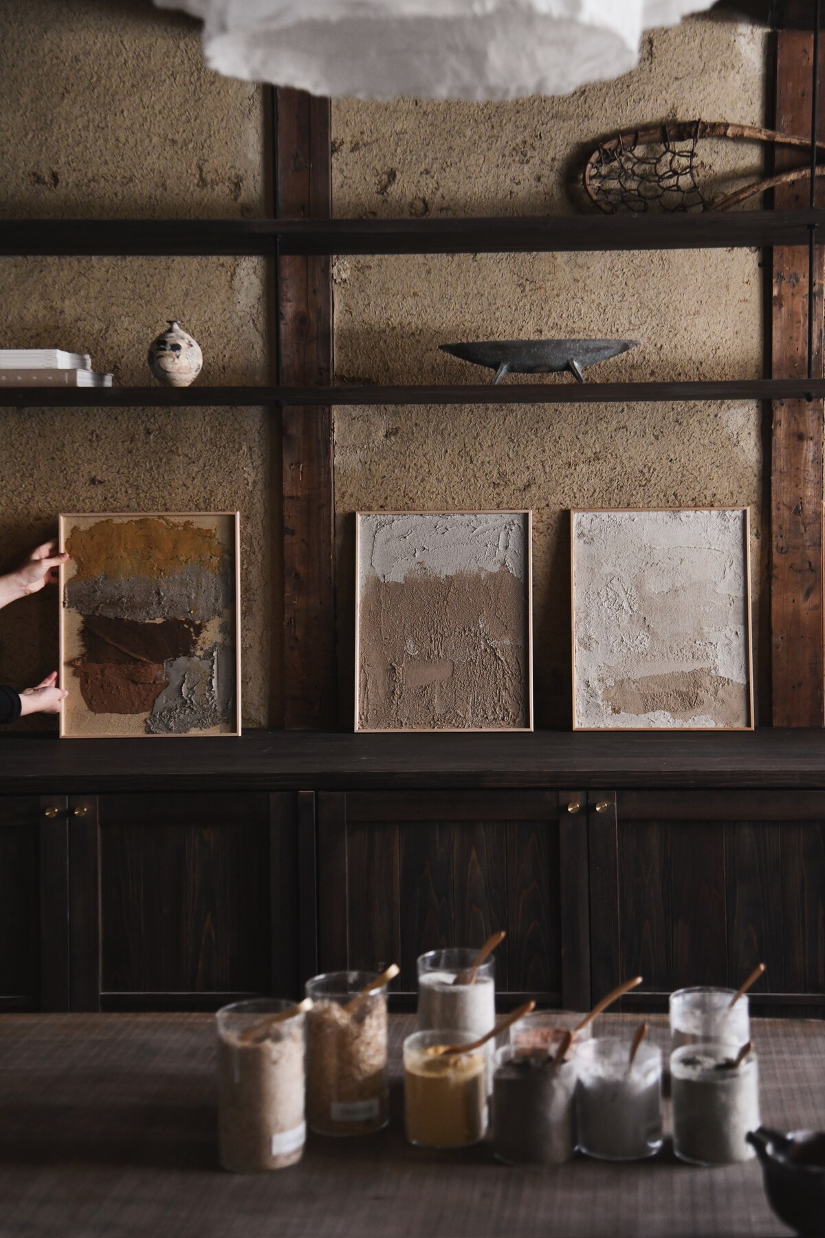 Crie seu painel de arte com técnicas de parede de terra