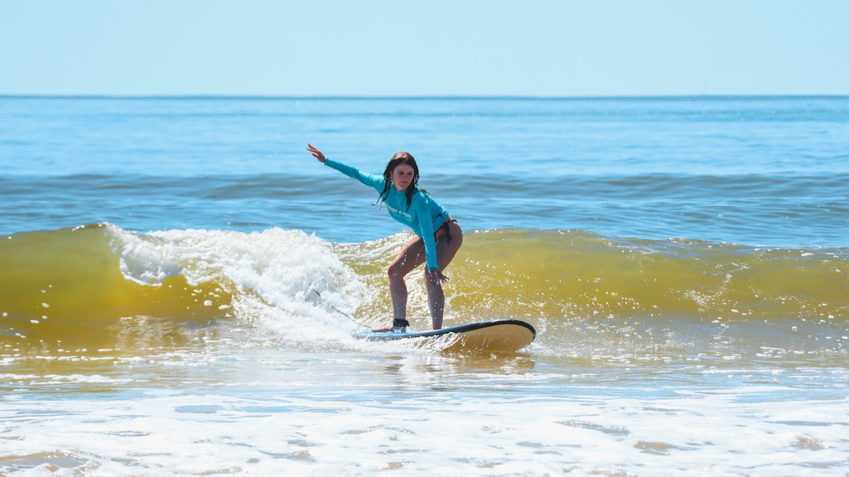 Learn surfing with coastal experts