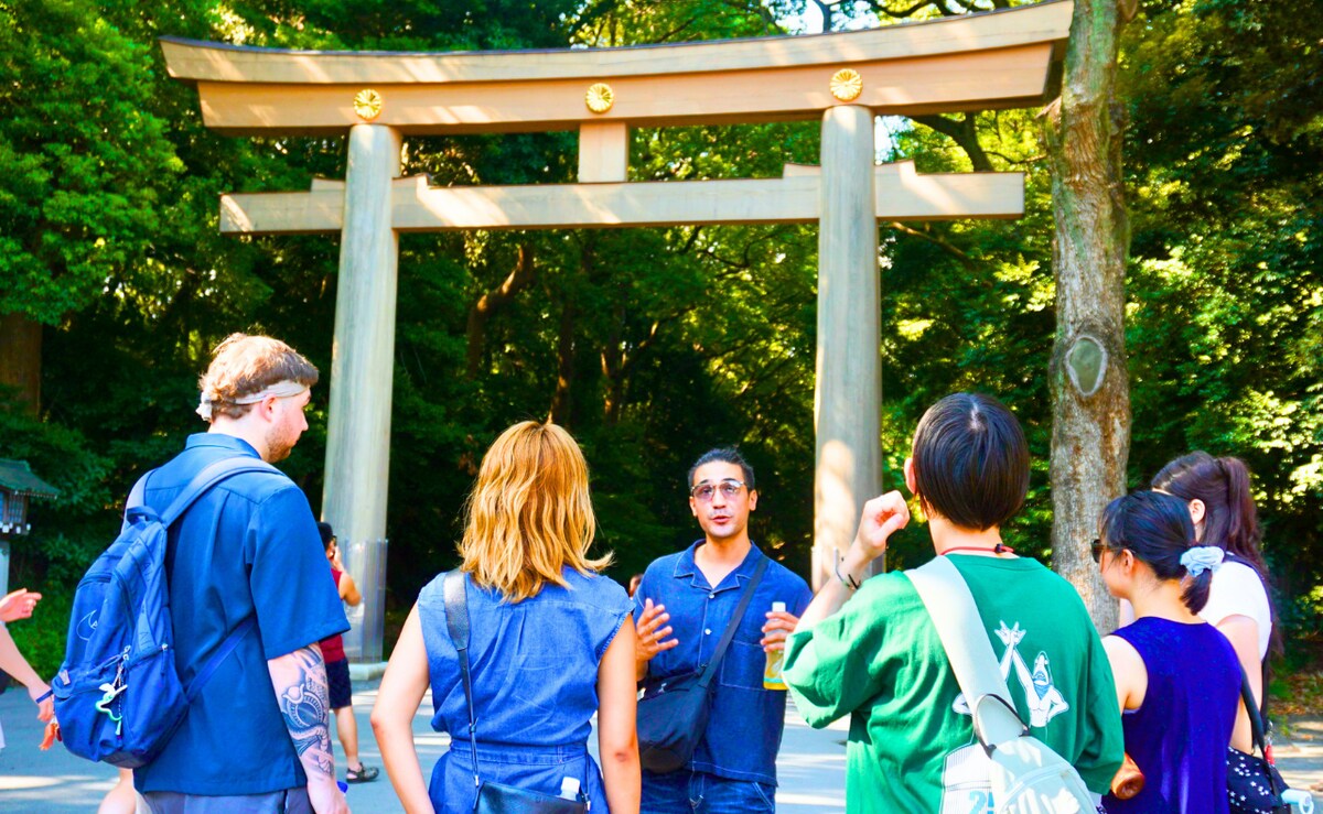 Meiji Shrine/Harajuku walk through Japan culture