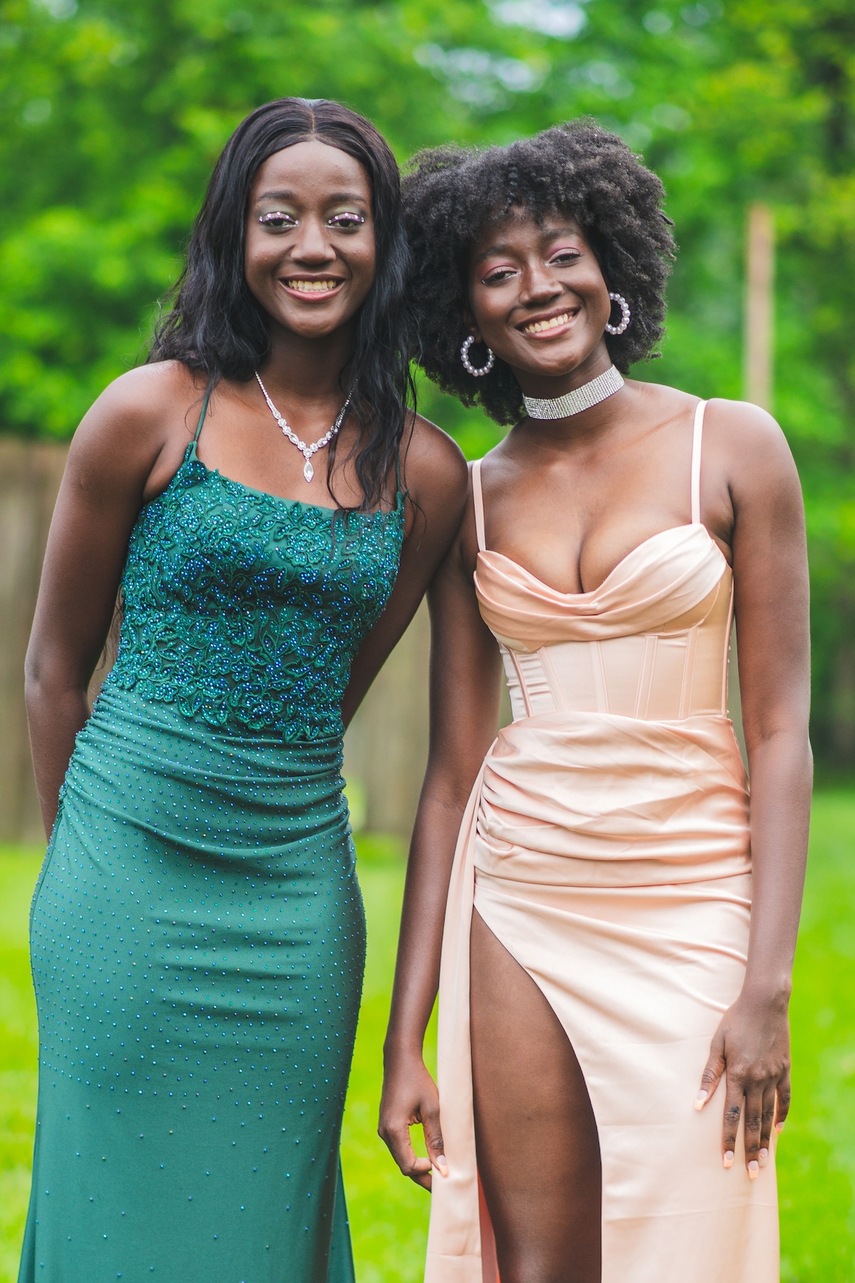 Family sessions and event coverage by Tara