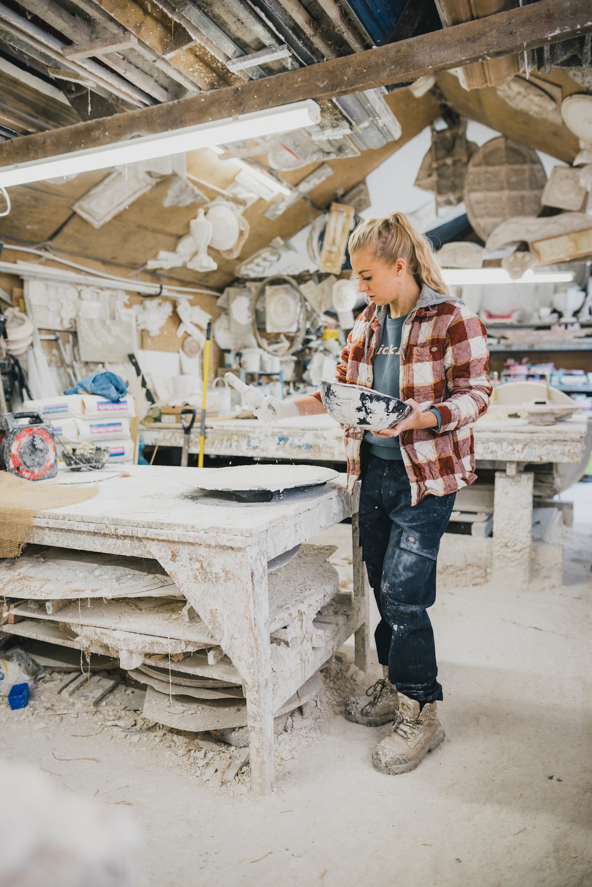 Cast a plaster ceiling rose with a master artisan