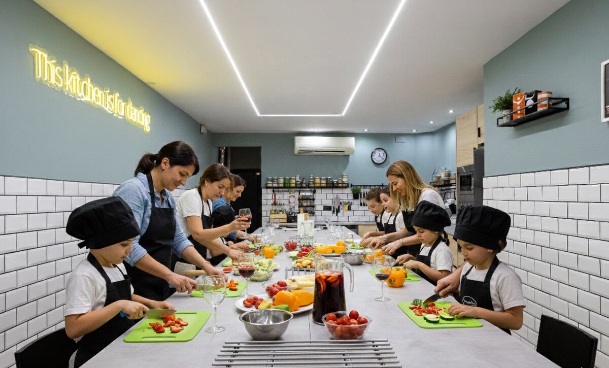 Family-Friendly tapas cooking class in Barcelona