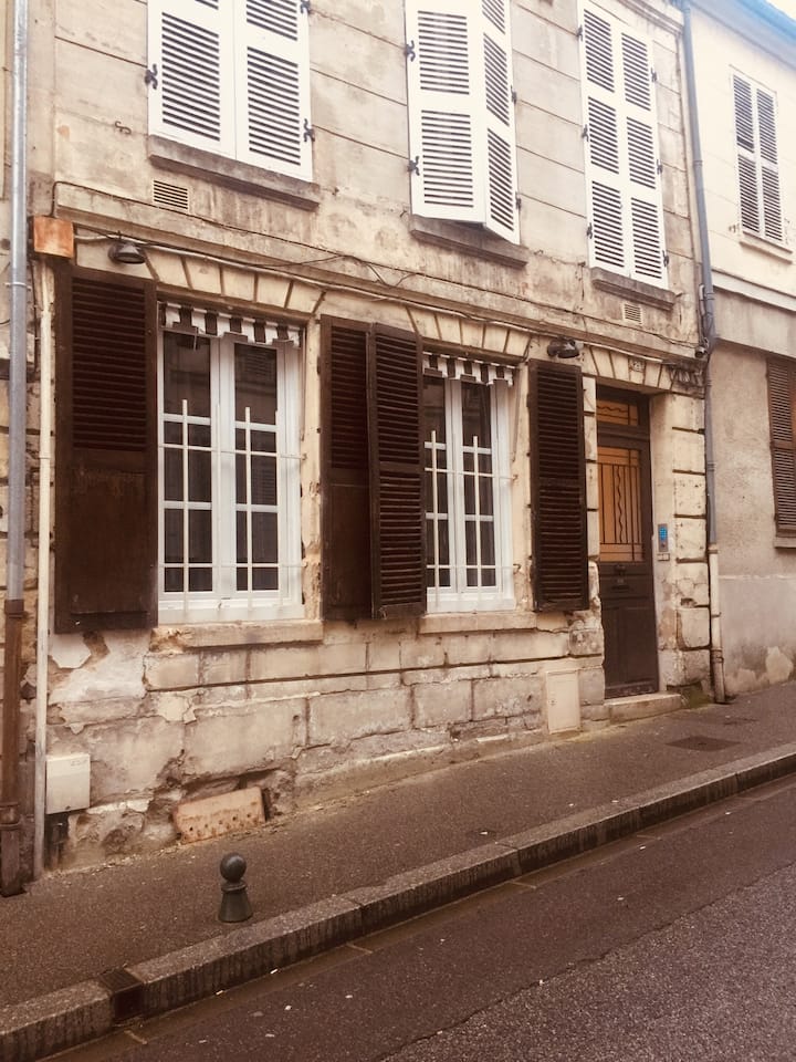 Cocon De Centre Ville - ibis Compiegne