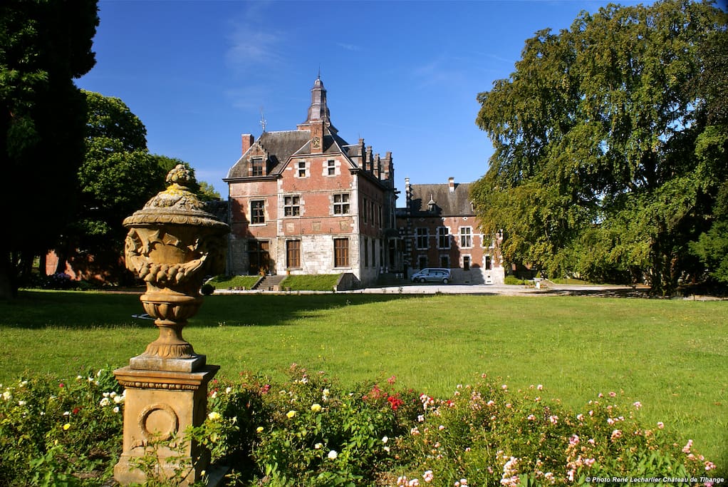 Chateau de Tihange (Main part of the castle) - Kastelen te Huur in Huy ...