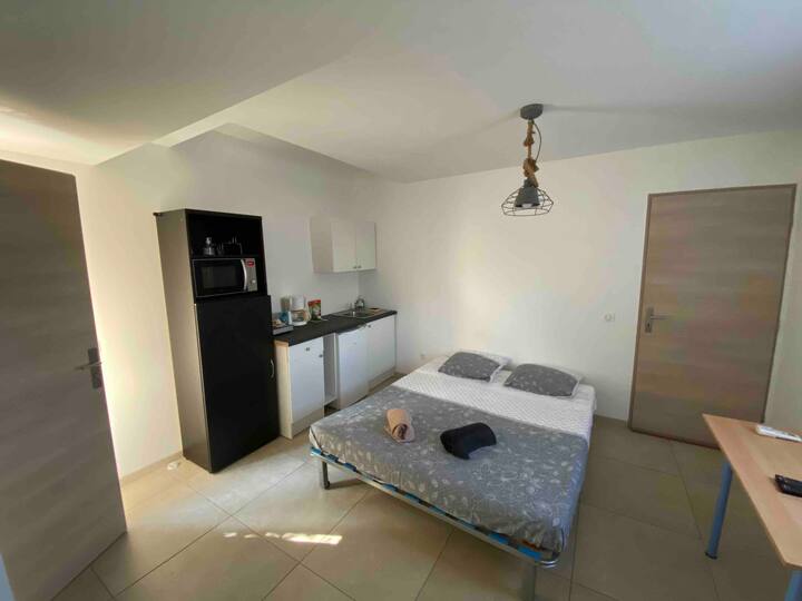 Chambre Tout éQuipée à 200m Des Plages. - Le Pradet