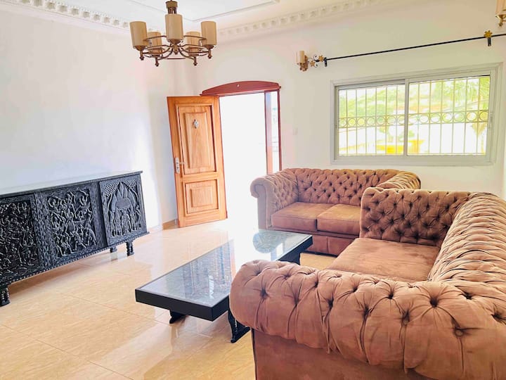 Quartier Bastos Smoking-Friendly Rentals - Quartier Bastos, Yaoundé ...