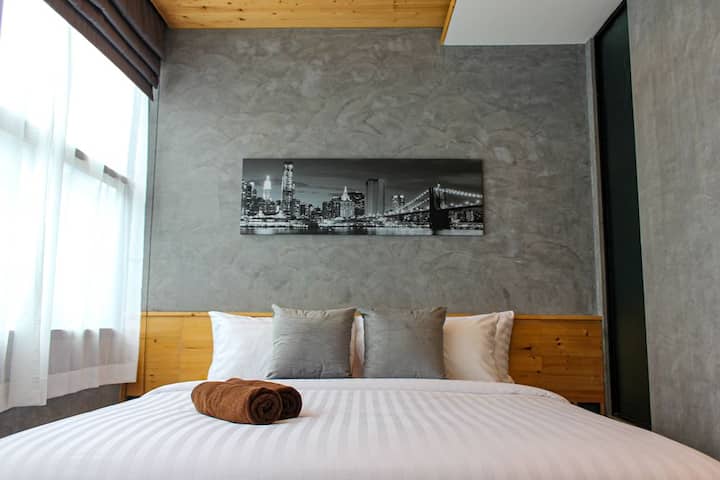 Comfortable Studio With A Balcony, King Size +Sofa - Kata Beach