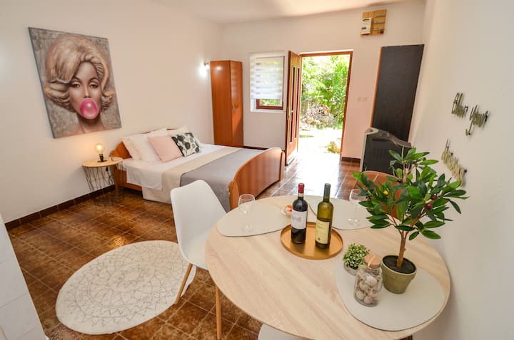 Cozy Apartment Verde 2 "5min"from Old Town Kotor - Kotor