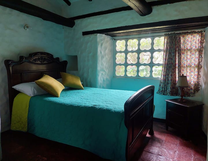 Quad Room #1 In Cabin W/ Pool ~Colonial House - Villa de Leyva