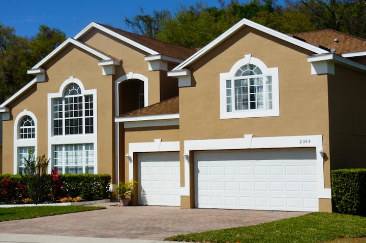 Luxury 6 Br/3.5 Ba Near Disney With Peaceful Trail - Apopka, FL
